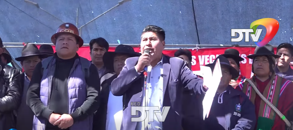 Cabildo mantiene postura y define renuncia de Rodrigo Paz como única ...